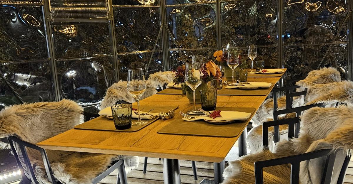 Igloo Lounge | ARCOTEL HafenCity on the Elbe River Dresden